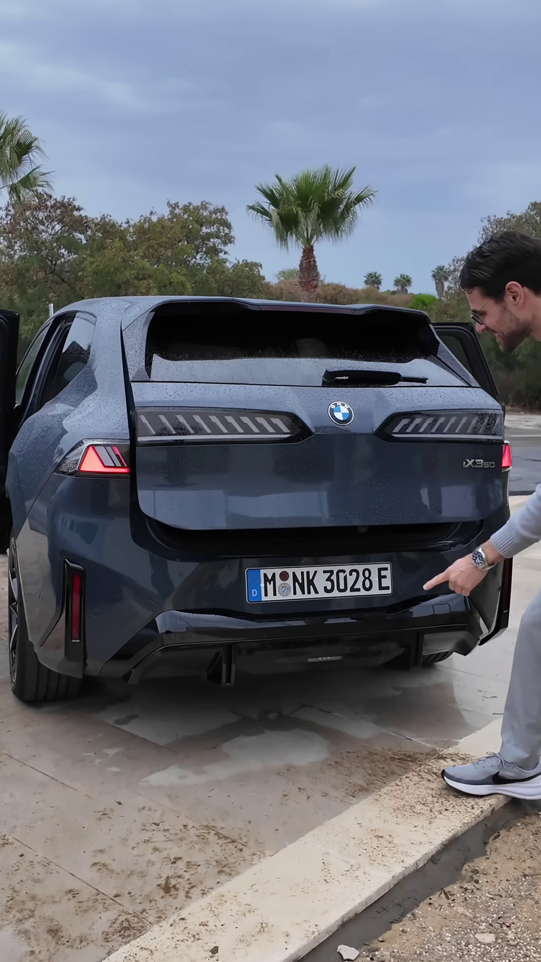 Trunk space in the BMW iX3