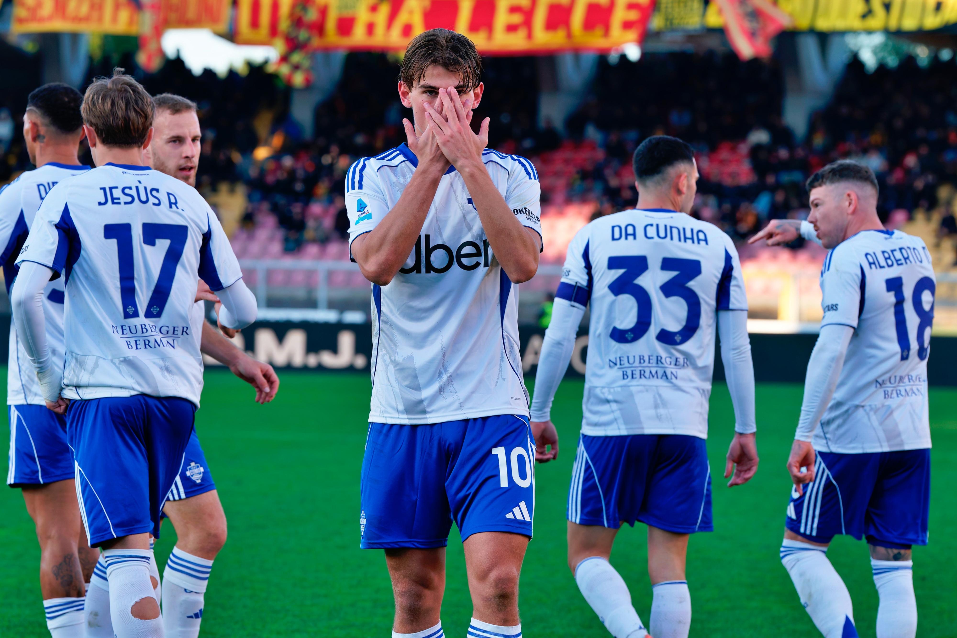 Nico Paz illumina, il Como dilaga: 0-3 al Lecce