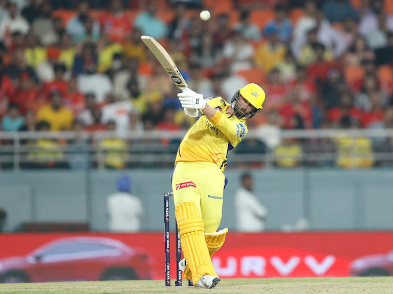 Ex-CSK star, who went unsold at IPL 2026 auction, smashes 64 off 33 in ...