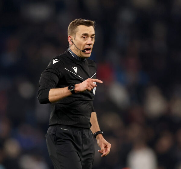 Ligue 1 : Clément Turpin désigné meilleur arbitre masculin de l’année ...