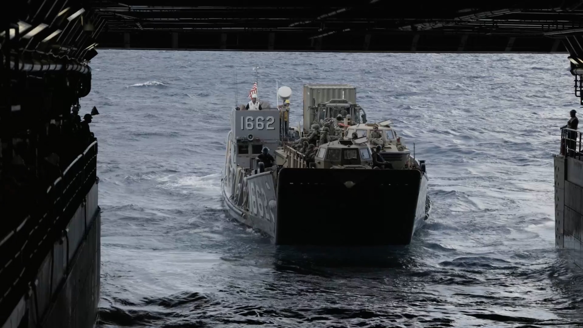 USS Fort Lauderdale conducts LCU and flight operations