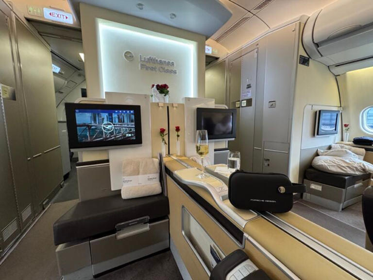 4 incredible first class flights you can book with Chase Sapphire ...