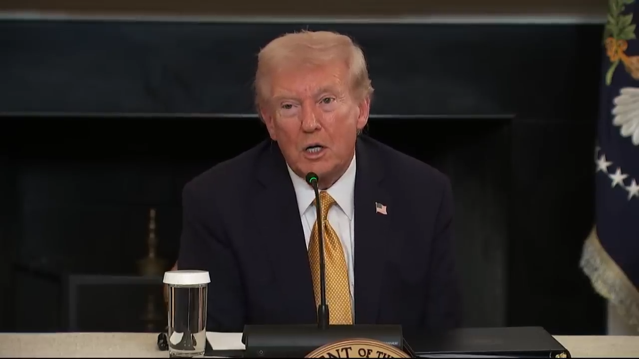 'No': Trump shows zero remorse, shrugs his shoulders over pardoned Jan ...