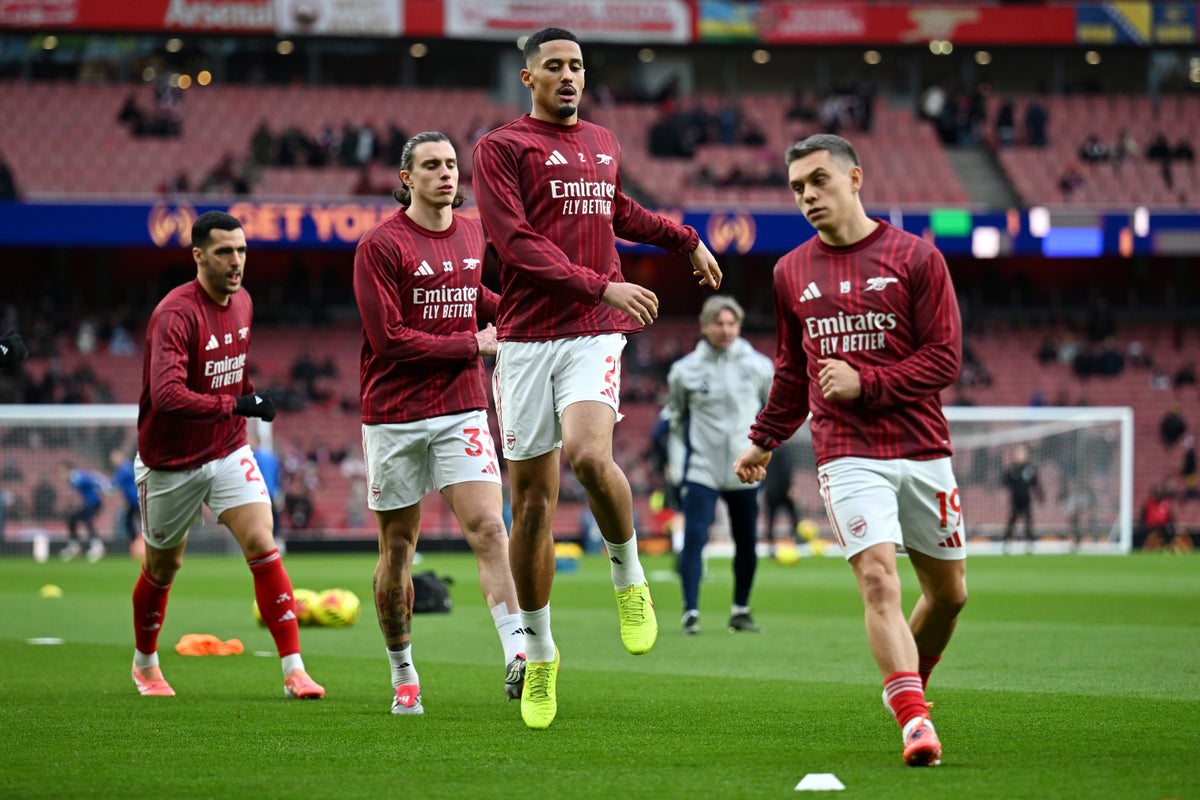 Arsenal try to stay top of Premier League in crunch Brighton clash