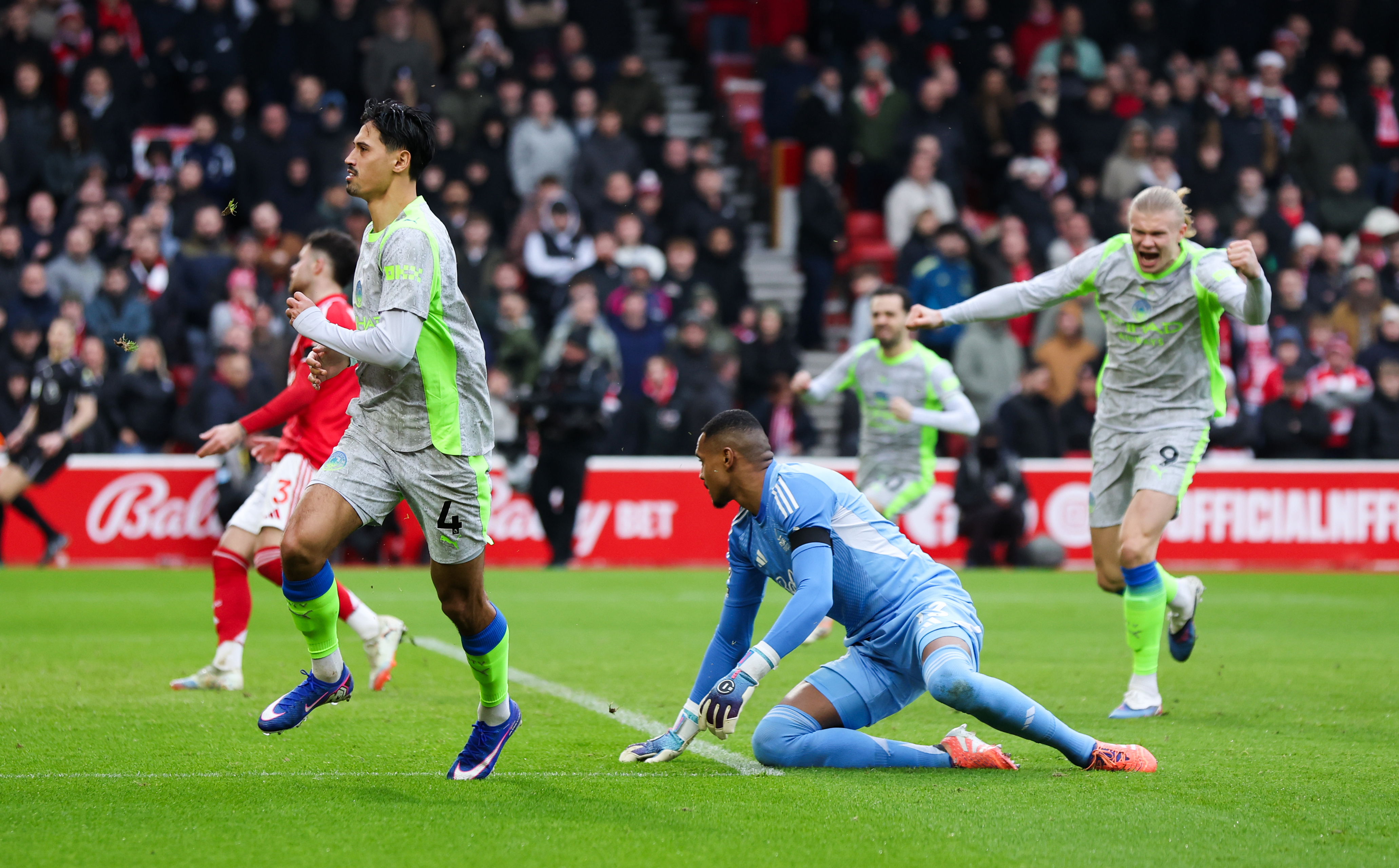 Reijnders plukt vruchten van tactische zet Guardiola: 'Hij is erg intens'