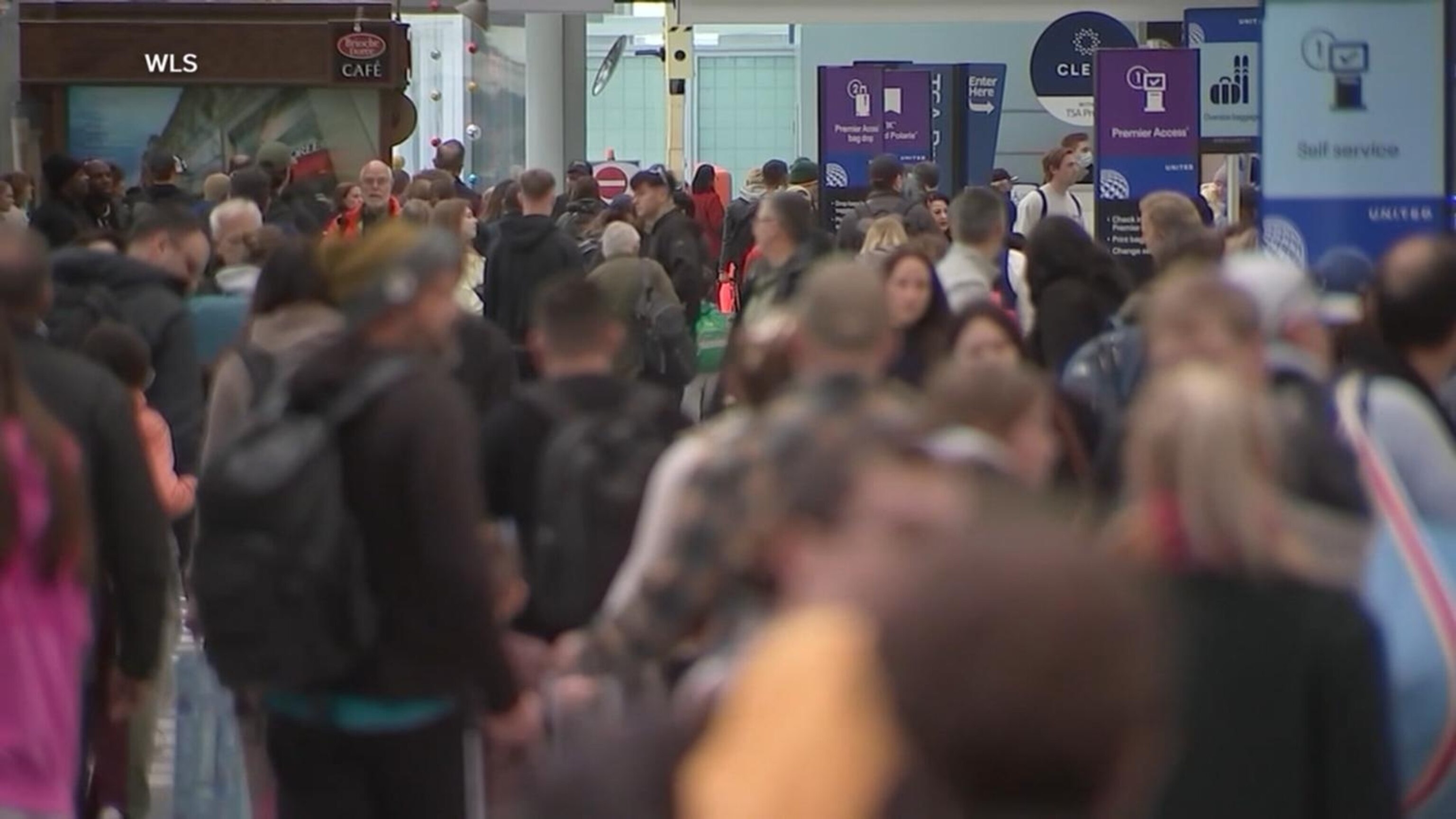 Severe weather disrupts post-holiday travel