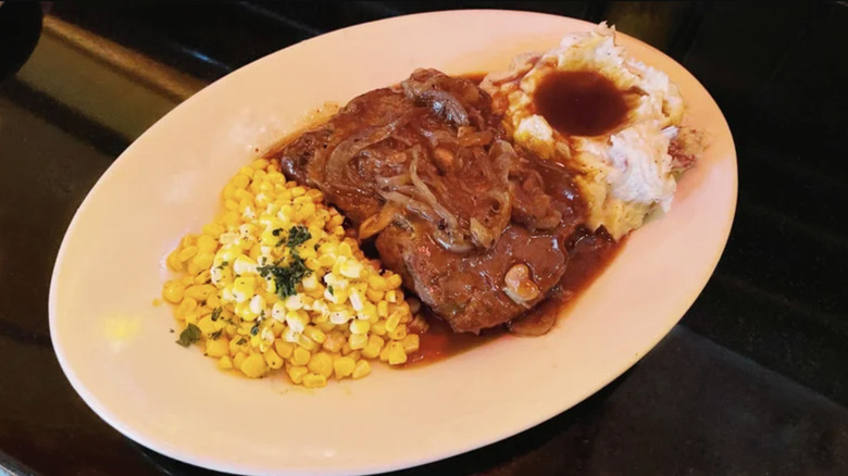 The chain restaurant with the hands-down best meatloaf