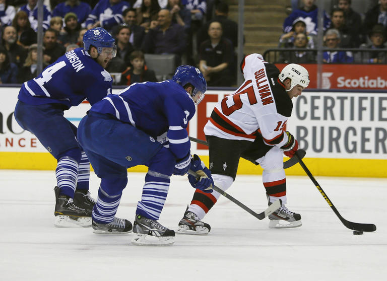 Maple Leafs players, Berube excited to welcome Steve Sullivan behind ...