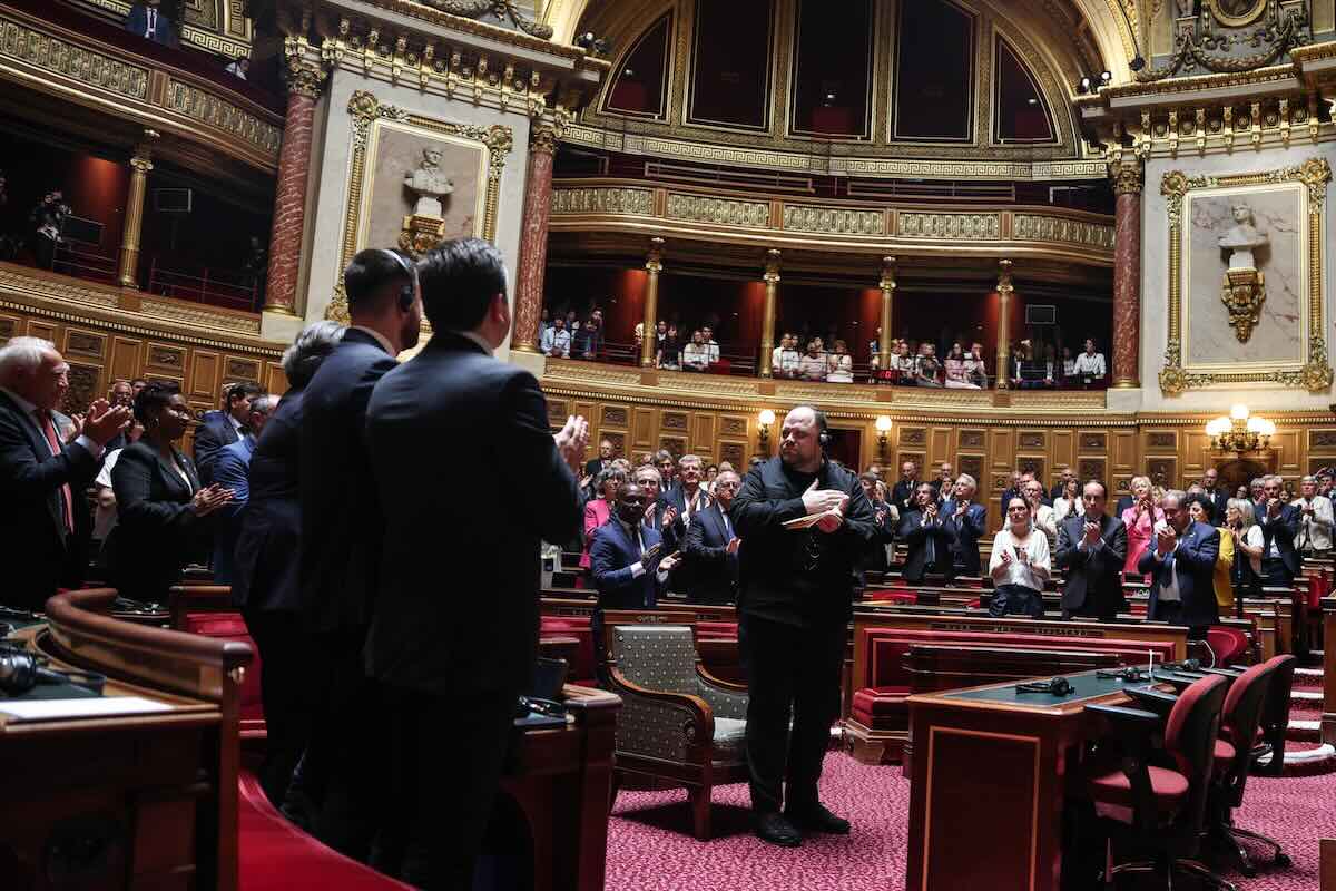 Ucraina, si allarga l’indagine per corruzione. Caos in Parlamento: gli ...