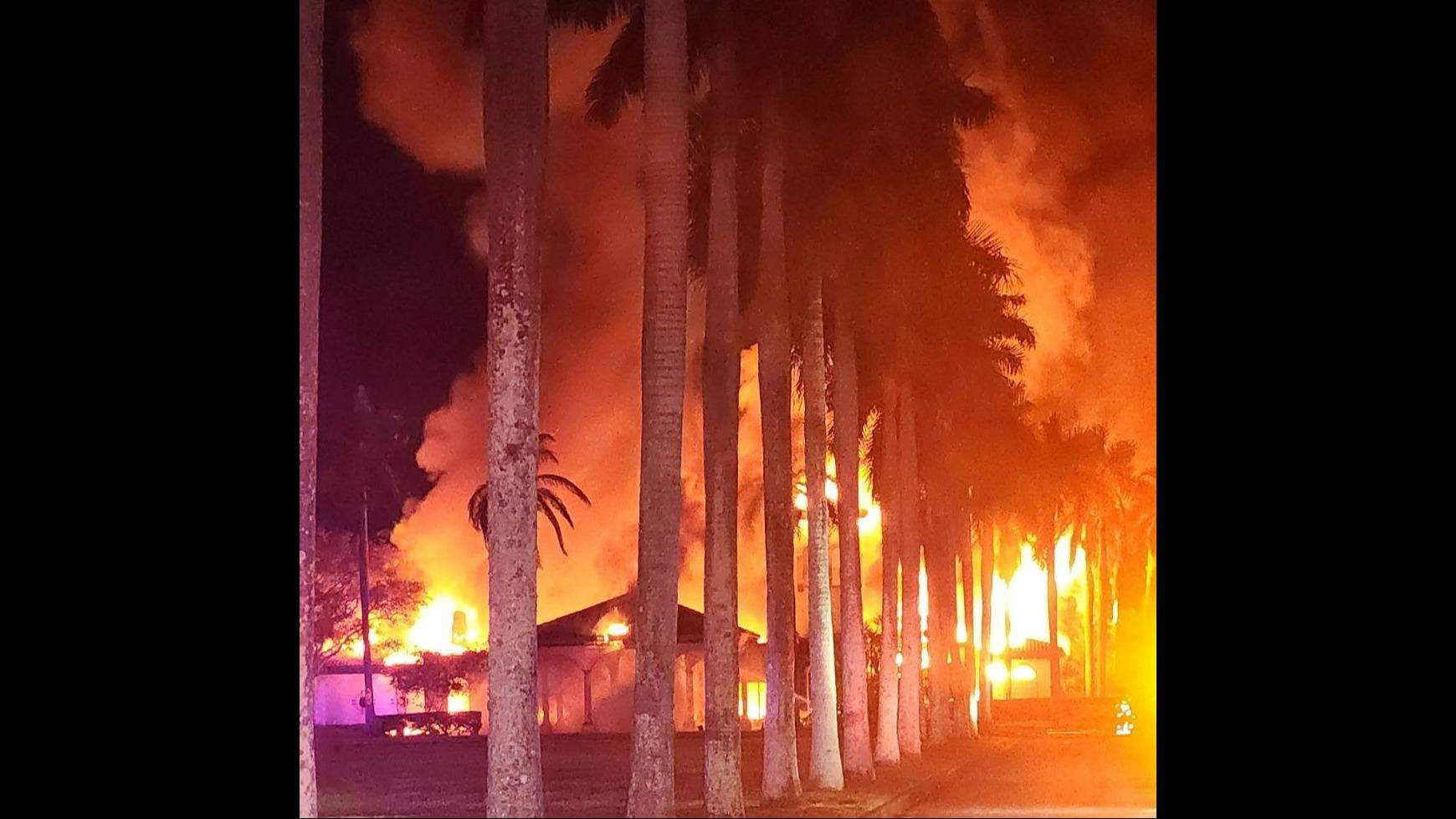 Major fire breaks out at abandoned Heron Bay golf course clubhouse ...
