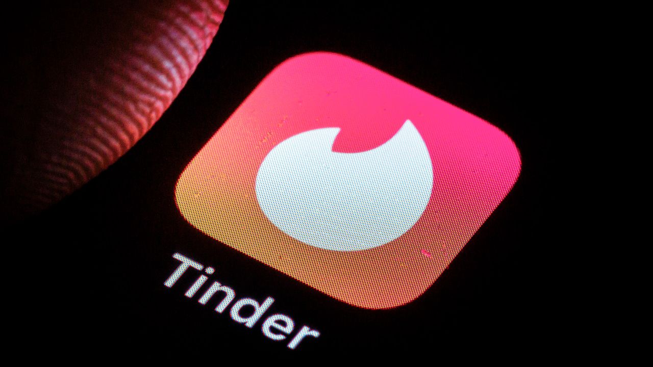 People are getting burned by the Tinder logo curse