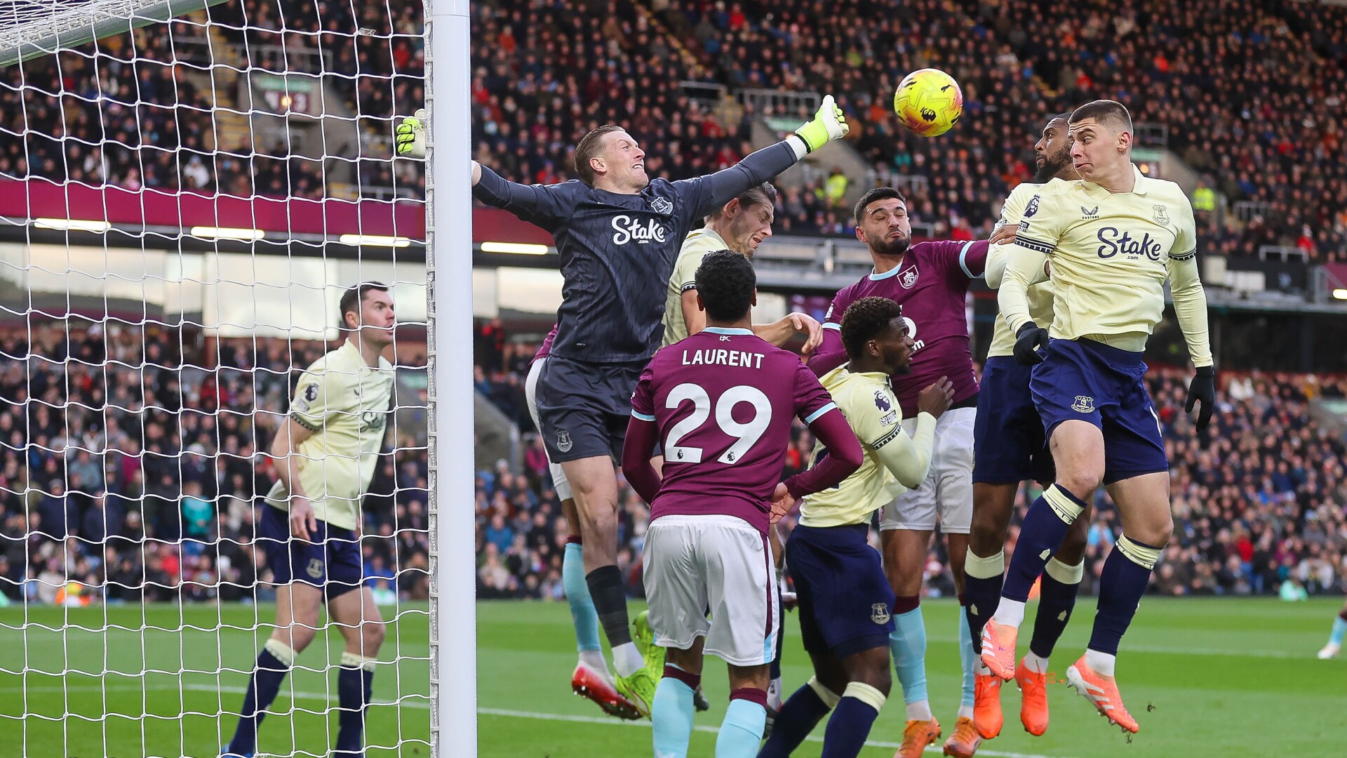 Burnley vs Everton live updates, watch live, score, analysis, highlights