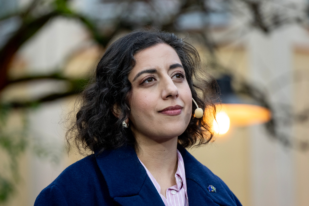 Ministern vill se bibliotek för förbjudna böcker