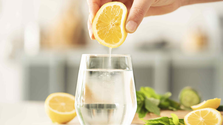 I drink lemon water every morning—these are the 3 benefits I’ve noticed ...