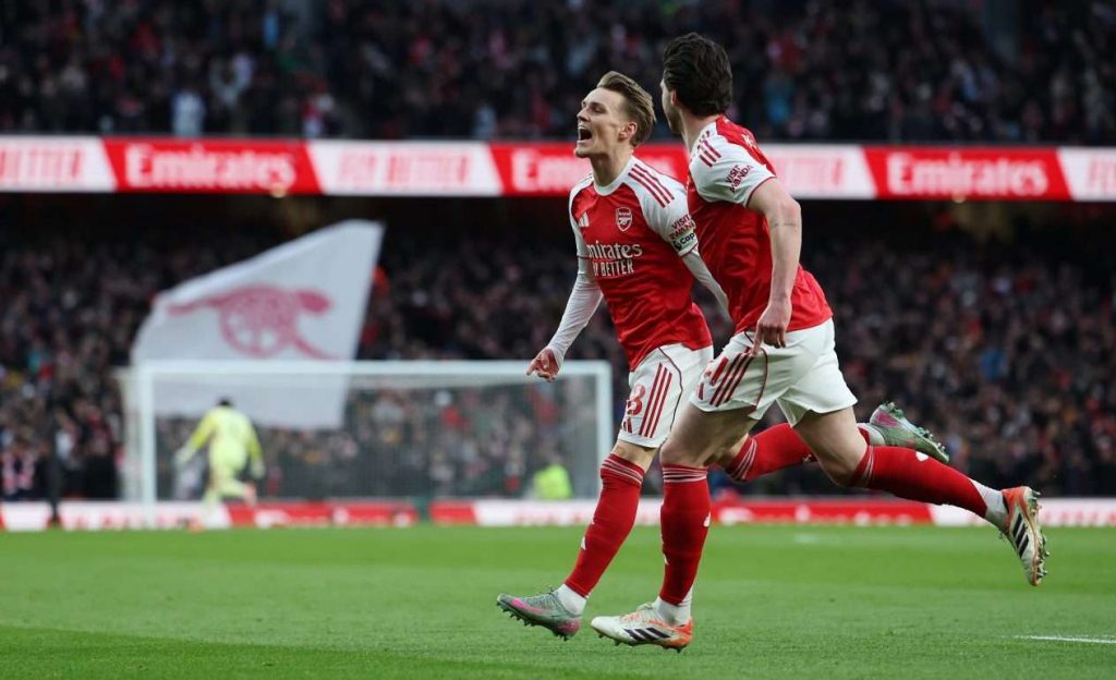 Arsenal nappasi Valioliigan kärkipaikan takaisin itselleen – Martin ...