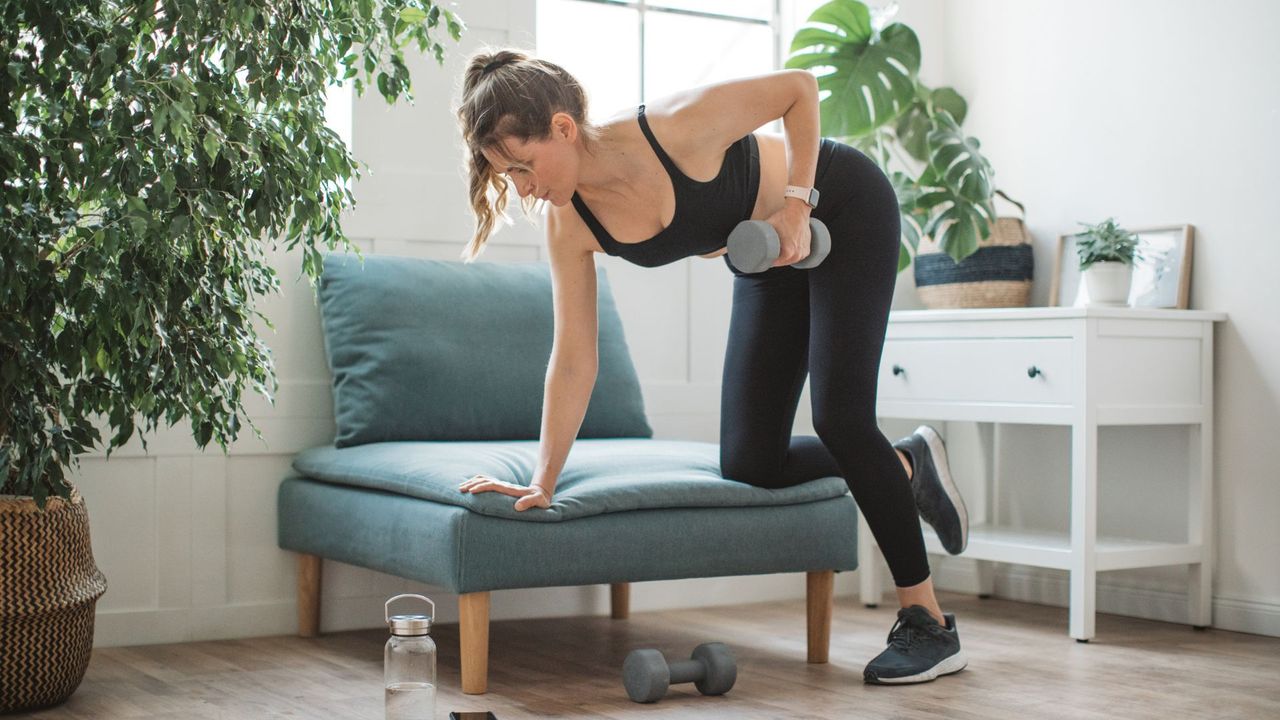 Can't get to the gym? Caroline Idiens' essential workout has 7 ...