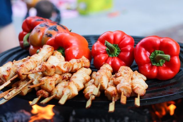 5 ide menu bakar-bakaran di malam tahun baru 2026, nggak perlu pakai ...