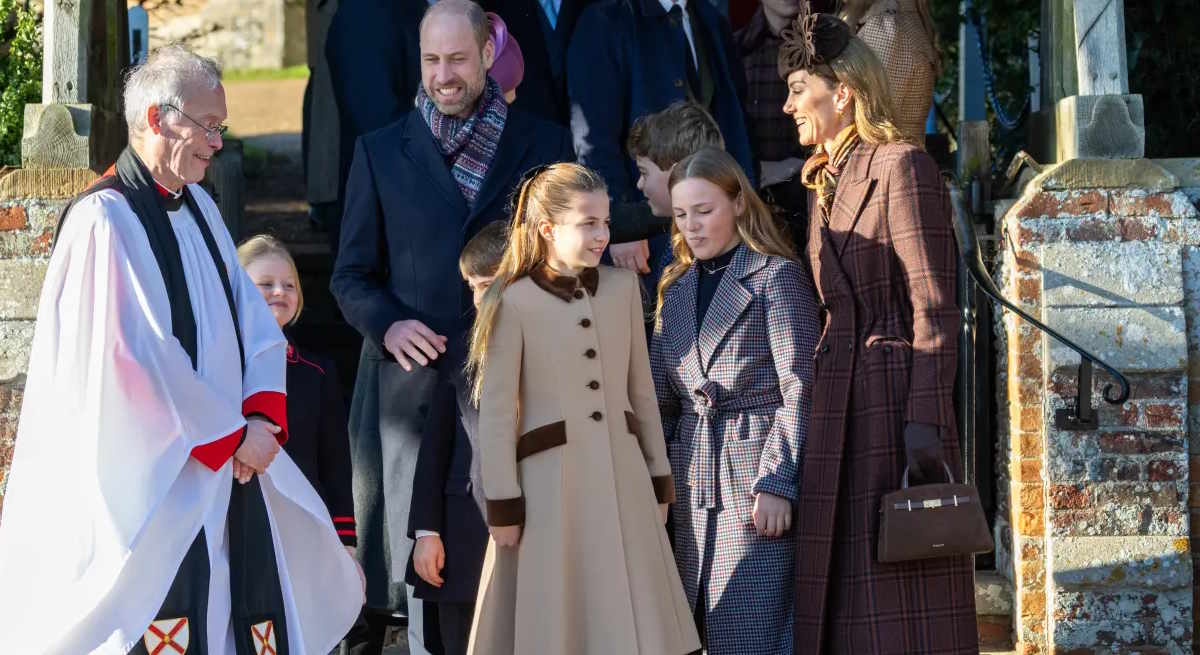 Comparan a la princesa Charlotte con su madre, Kate Middleton, y con su ...