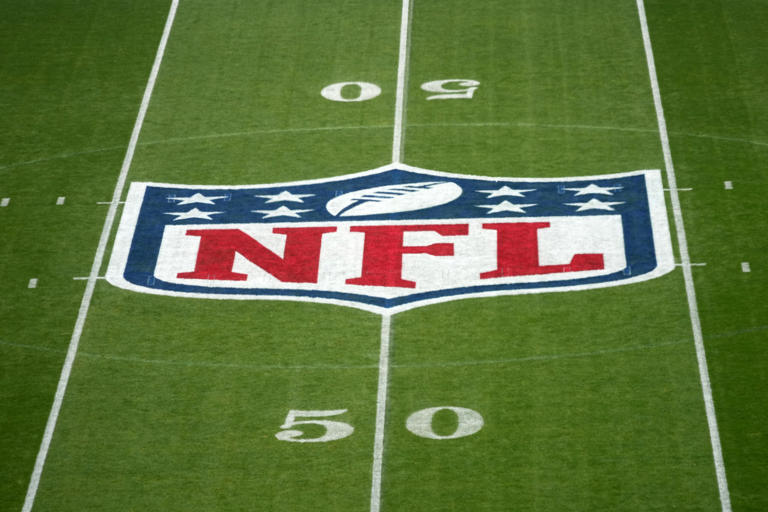 NFL games on today 12/27/25: Saturday Week 17 TV schedule