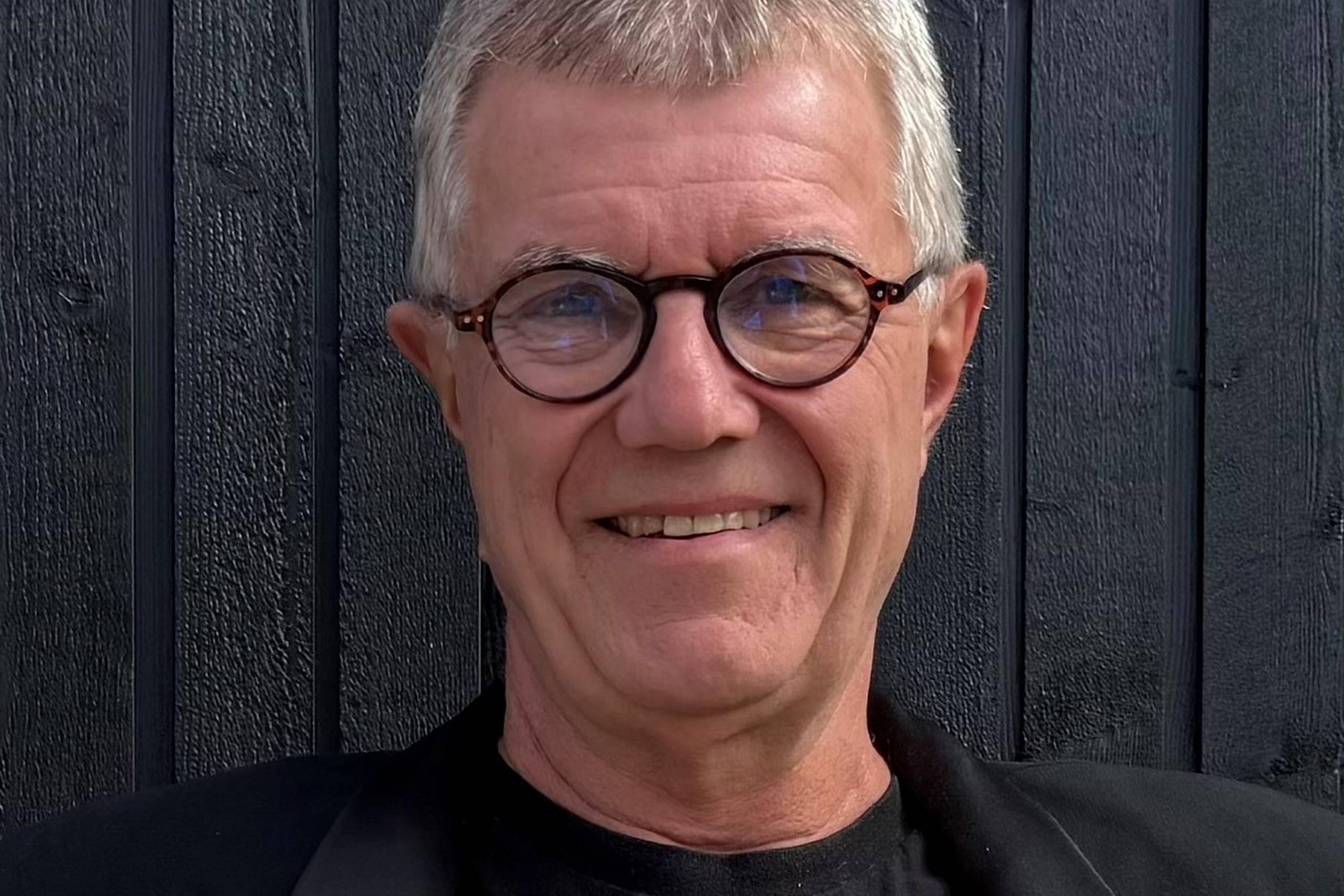 Han brænder for de unge og de ældre - og så begejstres han af sine ...