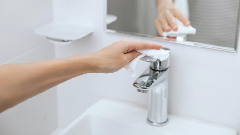 7 safety checks to do before holiday guests arrive—so you’re not ...