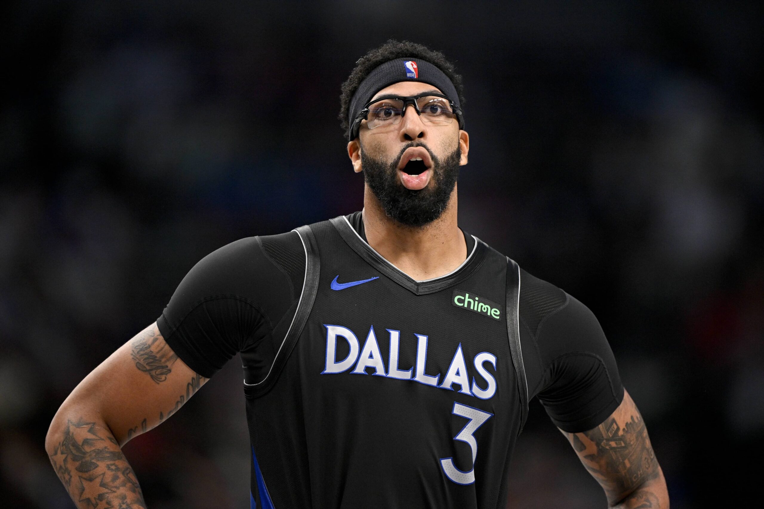 Warriors contemplating Anthony Davis trade, but face one problem