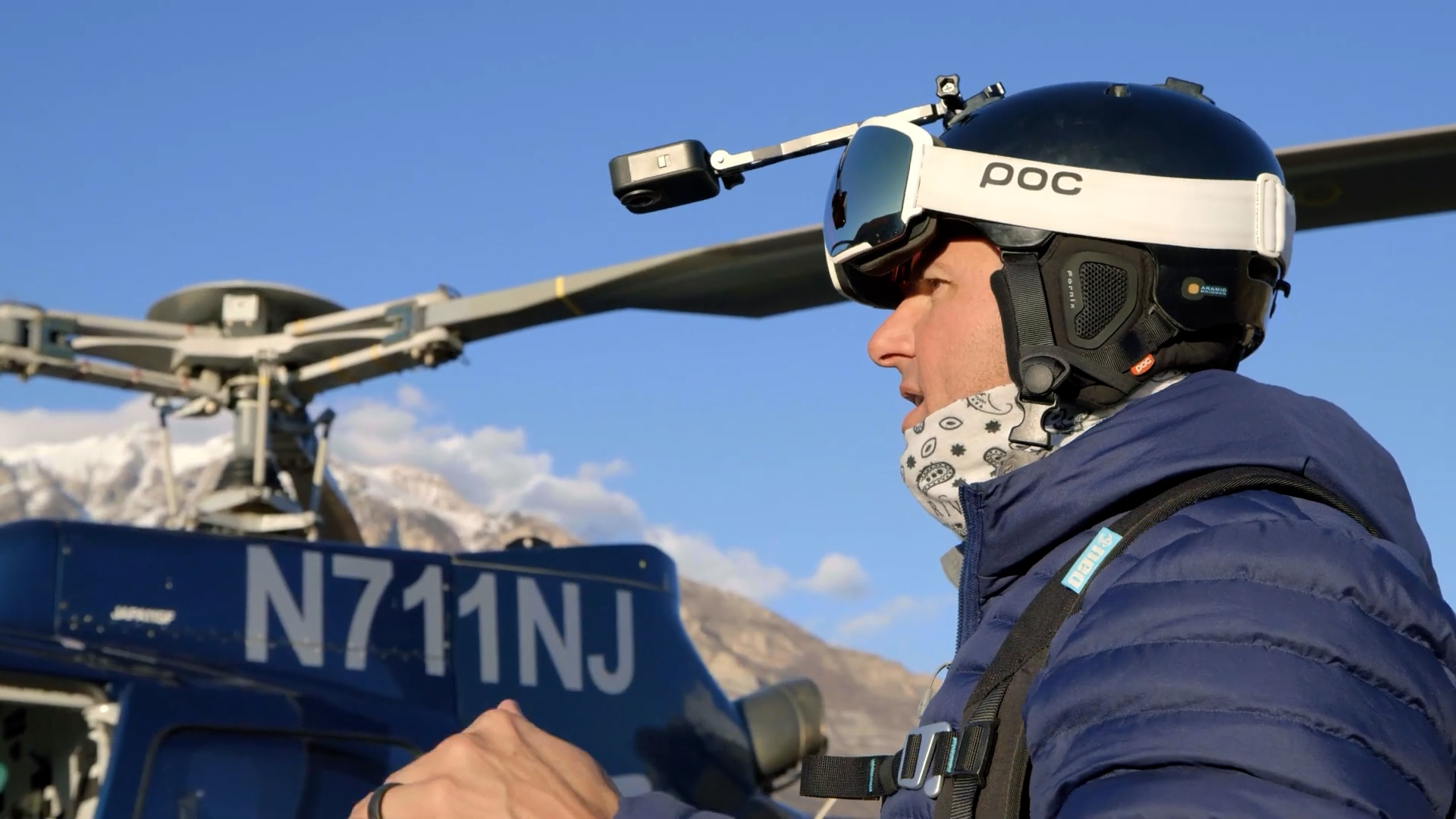 Capturing speed flying shots from a helicopter