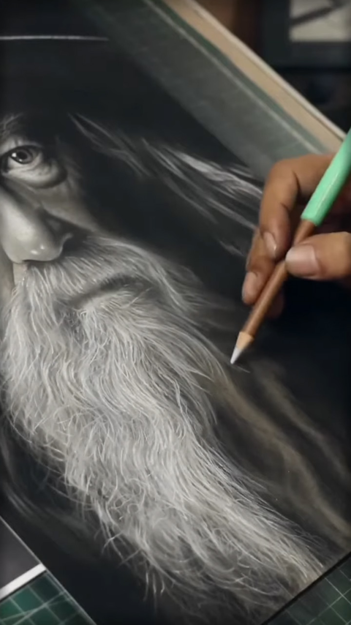 Minimal realistic drawing of Gandalf with timeless charm