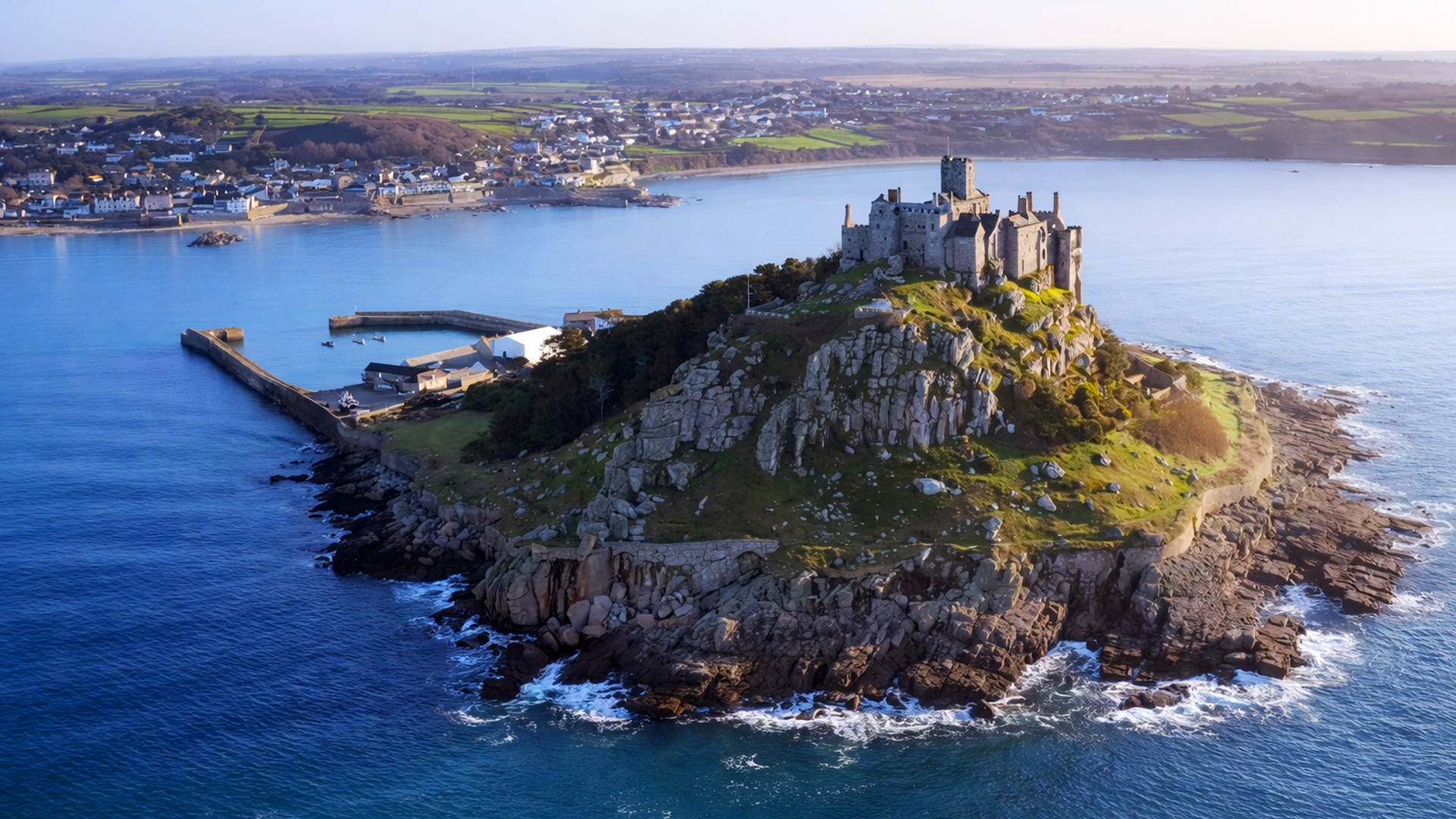 25 iconic destinations across Ireland & Scotland