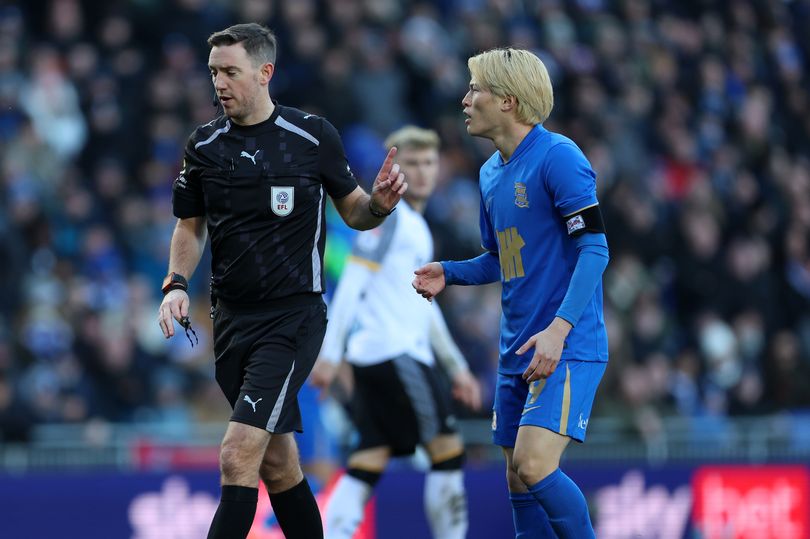 Chris Sutton weighs in on Kyogo Furuhashi's Birmingham City crisis as ...