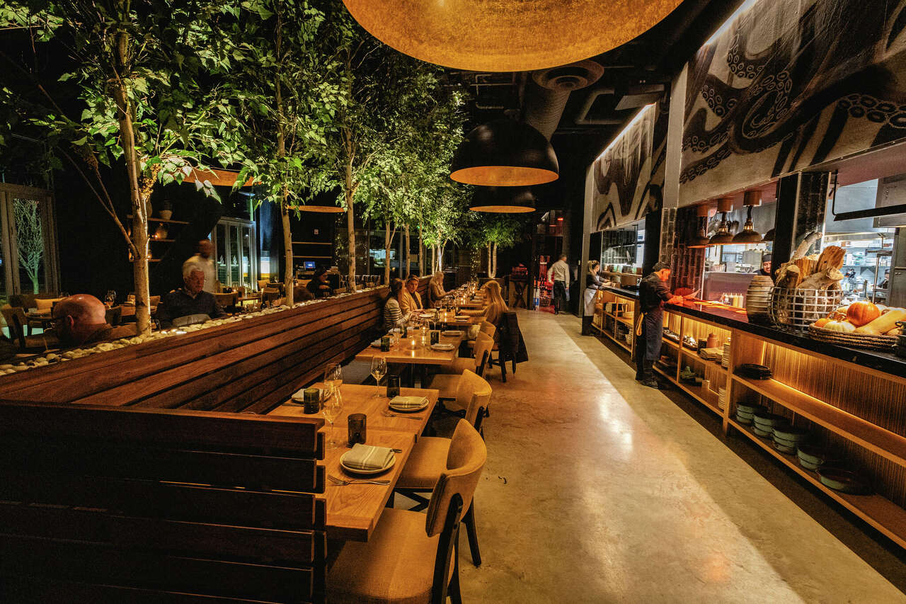 Prix fixe menus and champagne: These CT restaurants offer New Year's ...