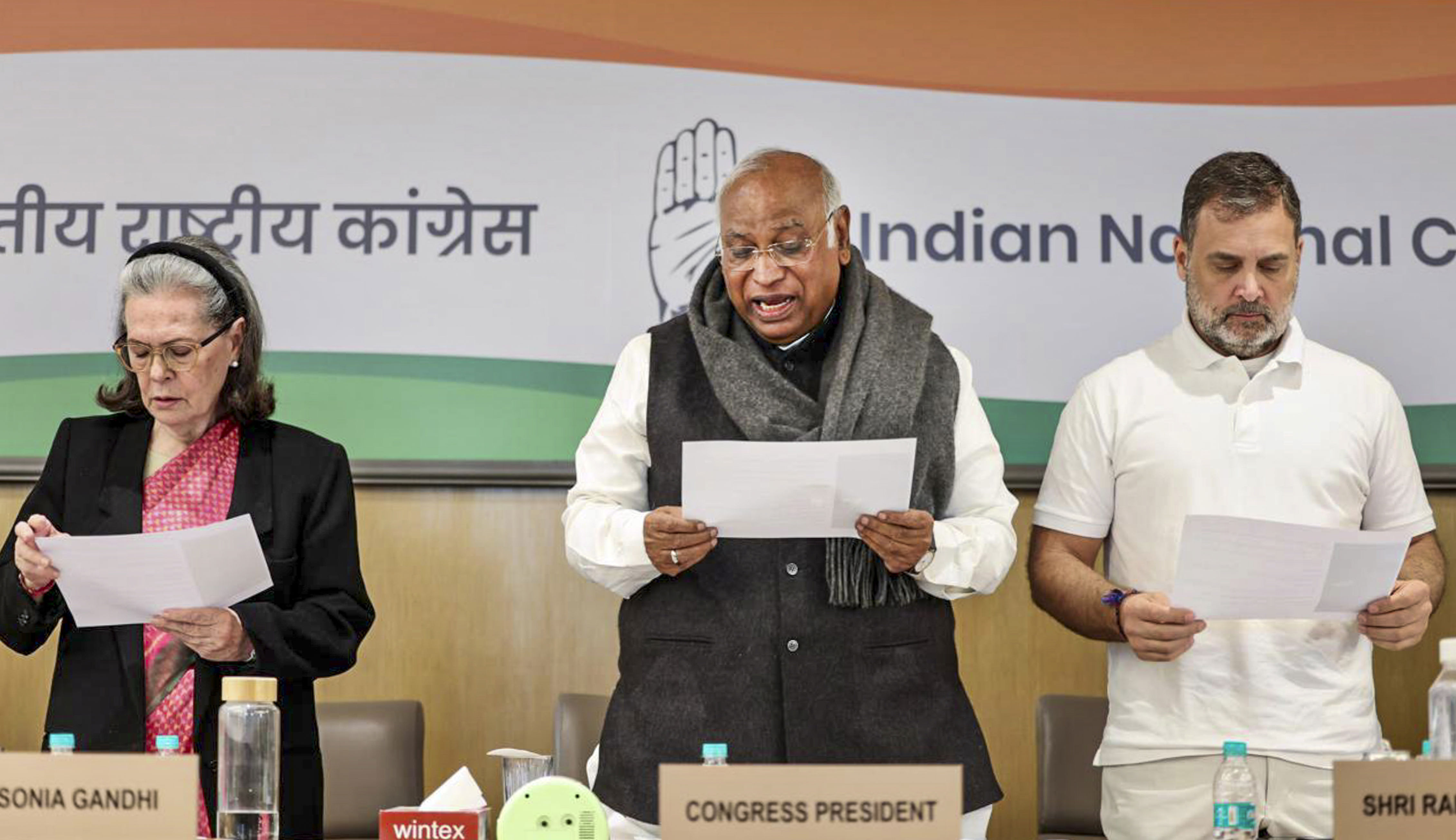 Cong plans 'MGNREGA Bachao Abhiyan' from Jan 5; Kharge says Modi govt ...