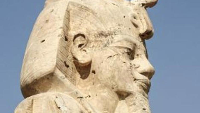 Egipto apuesta por su patrimonio y recupera las estatuas de Amenhotep ...