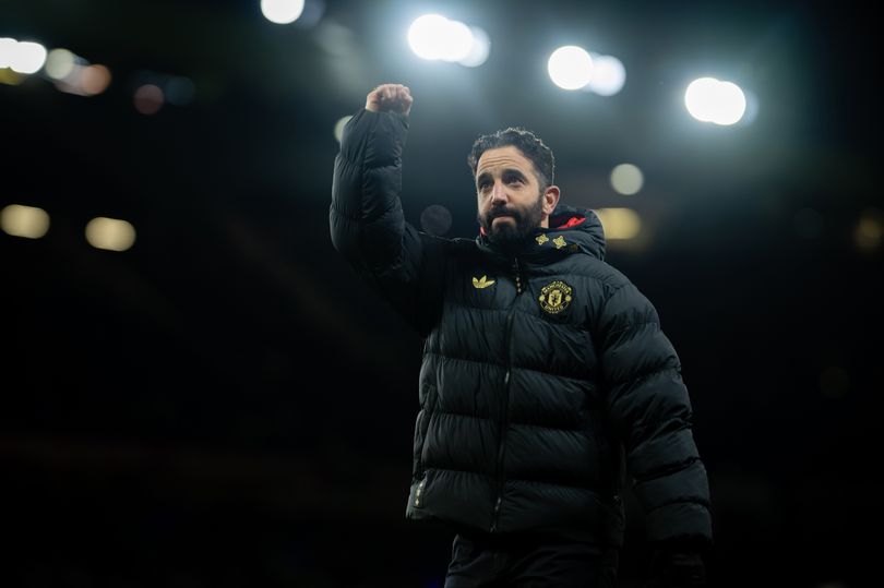 Manchester United handed transfer timeline as player 'says yes' to move