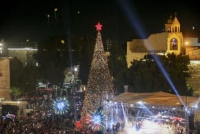 Christian communities grow slowly as share of population falls in ...