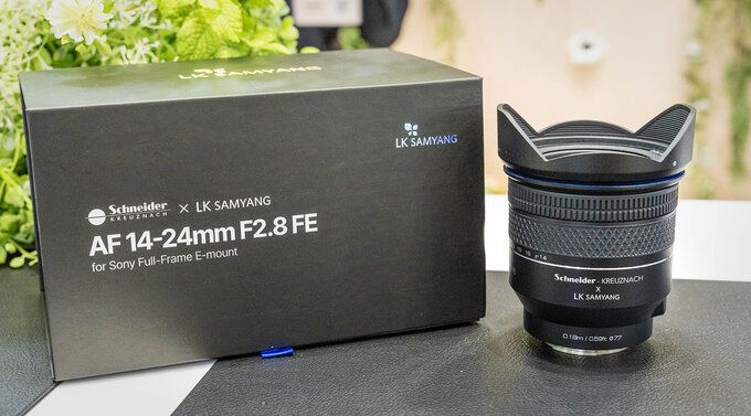 12 lenses of Christmas: A legendary lens maker returns while Canon ...
