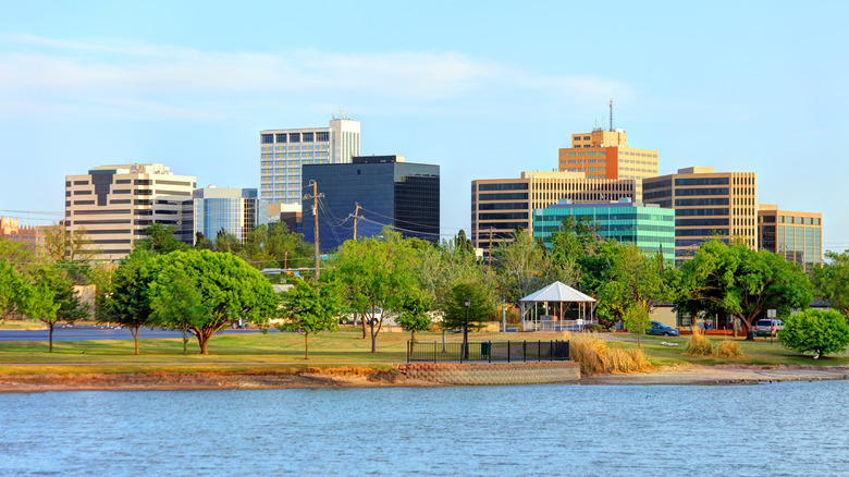 Texas' 'Tall City' is an affordable retirement destination with scenic ...