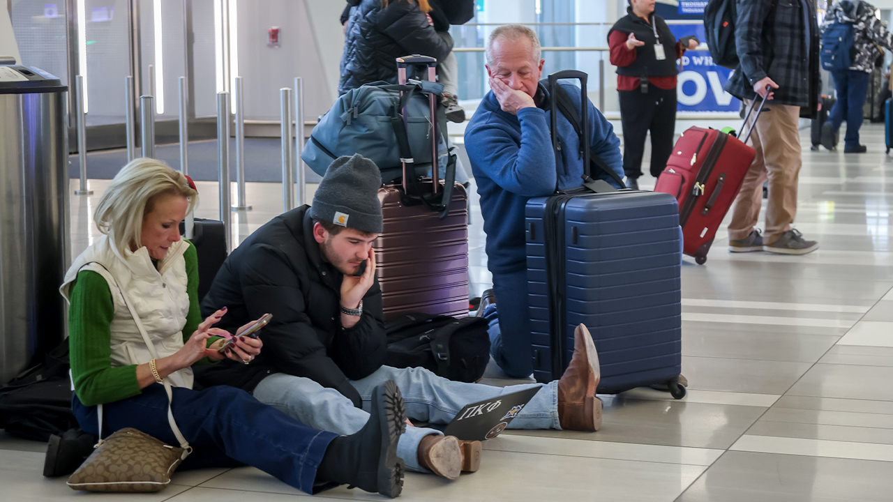 Christmas travelers left stranded as airports see mass flight ...