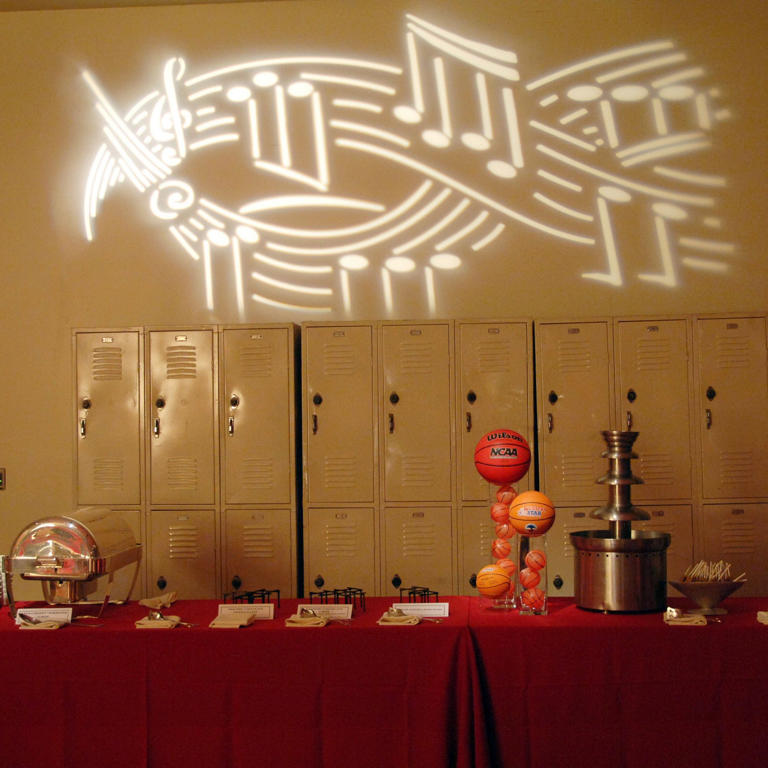 Unique New Year’s Eve party themes to welcome 2026 with fun and flair