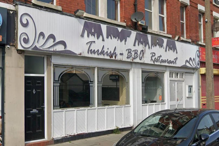 From smelly chicken to dirty spoons, the grim findings inside zero star ...