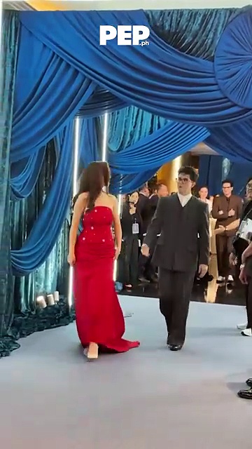 Cassy & Mavy Legaspi at the 51st MMFF Gabi ng Parangal blue carpet ...