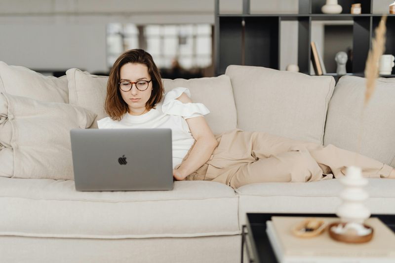 These 10 behaviors are common among smart people (even if they confuse ...