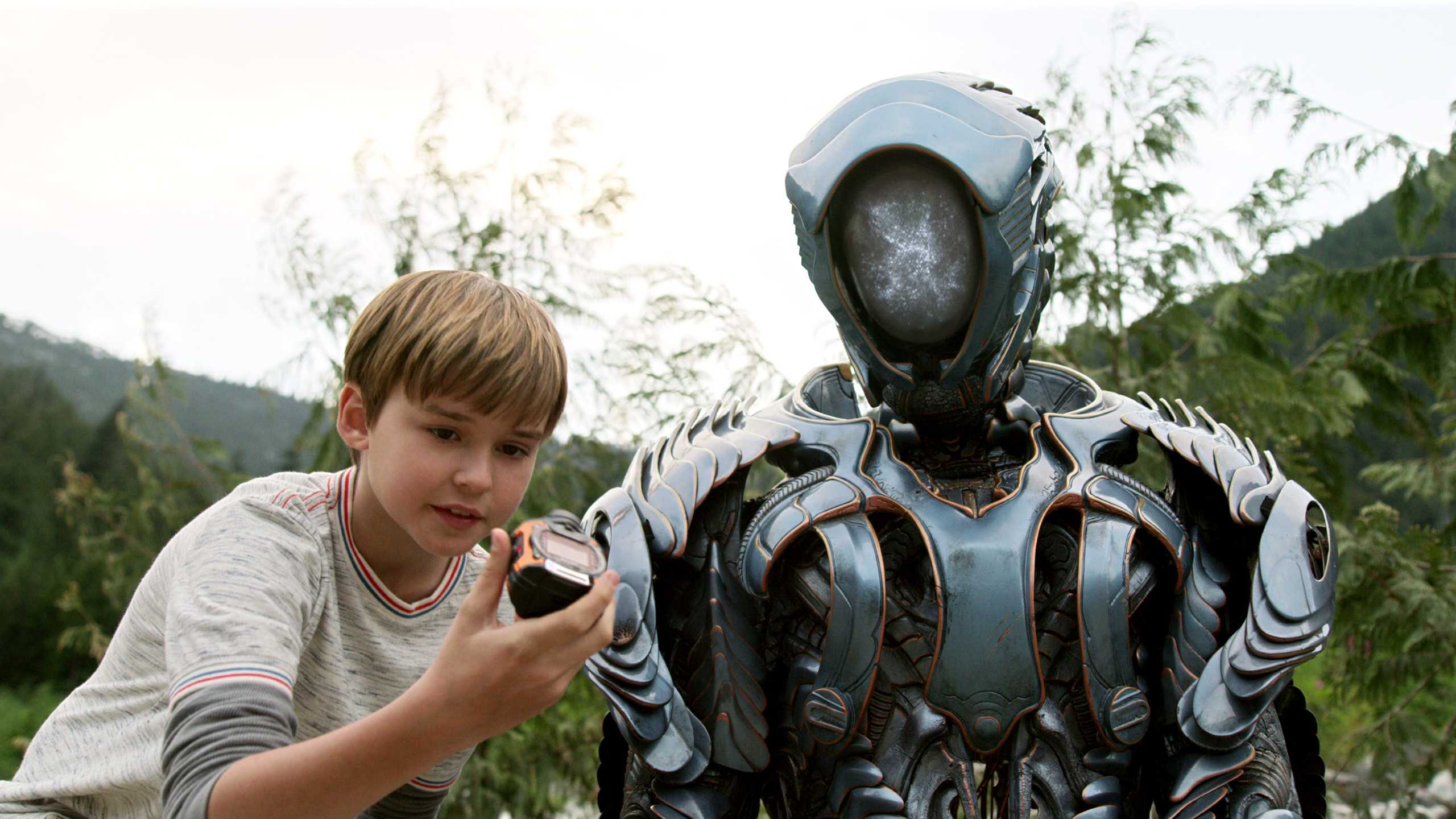 Netflix's Lost in Space: A 3-season sci-fi gem based on cult classic show