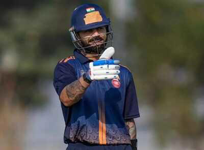 Virat Kohli's special gesture after VHT dismissal leaves Gujarat bowler ...