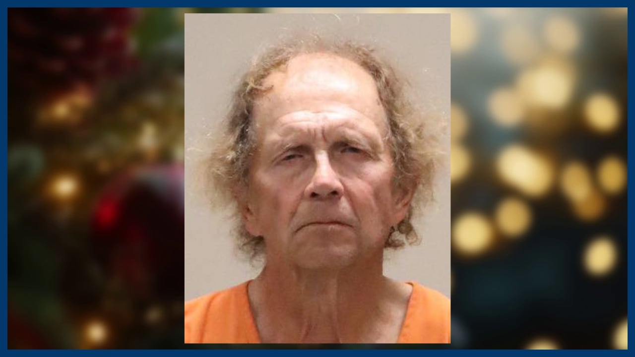 Florida Salvation Army bell ringer arrested for trying to impale Publix ...