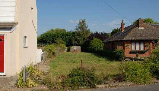 Latest planning application submitted to Gravesham council include self ...