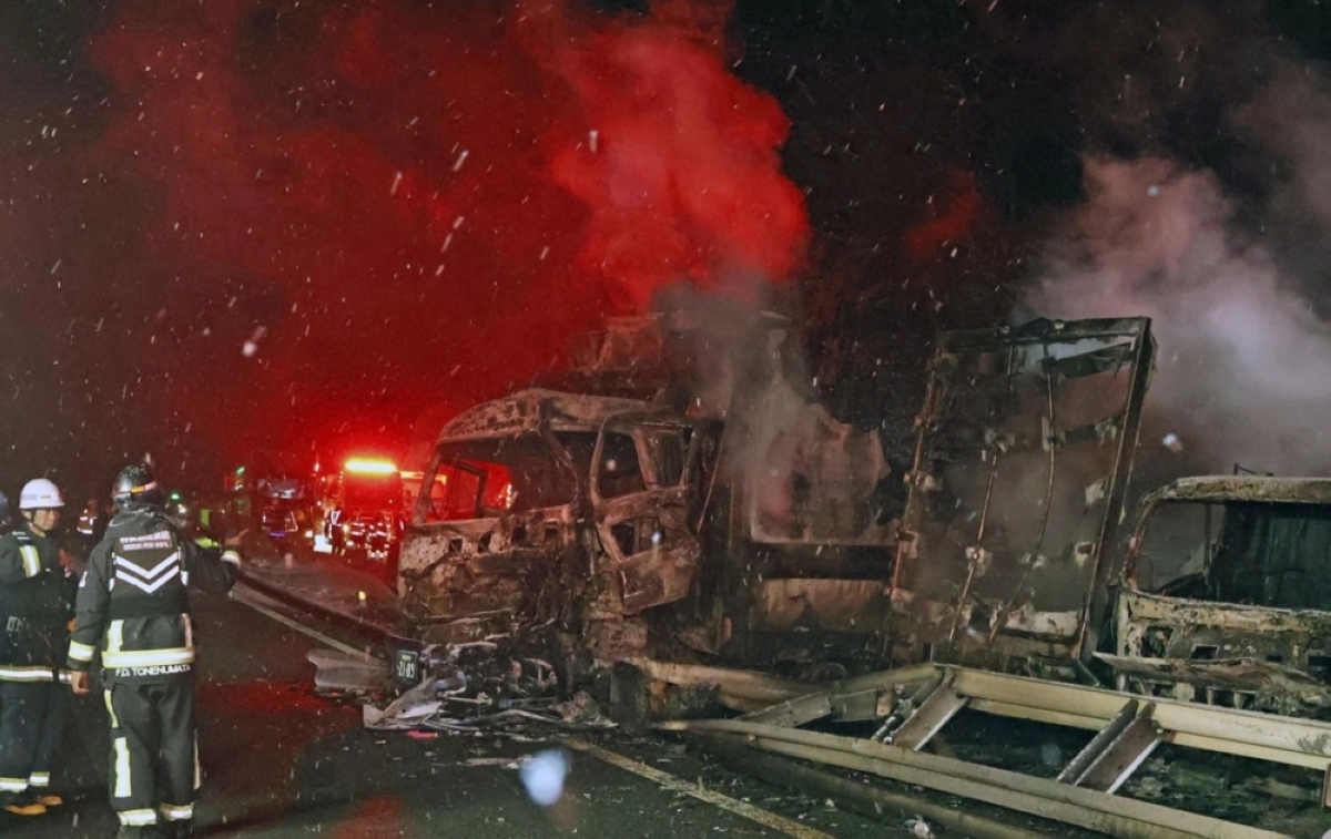 Japan highway crash kills one, injures 26 others