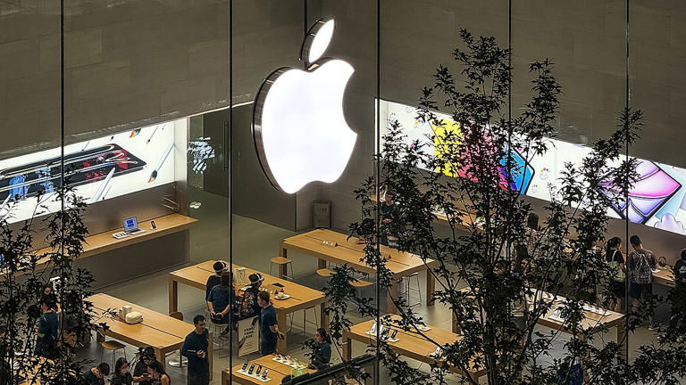 Apple patches two zero-day flaws used in targeted attacks