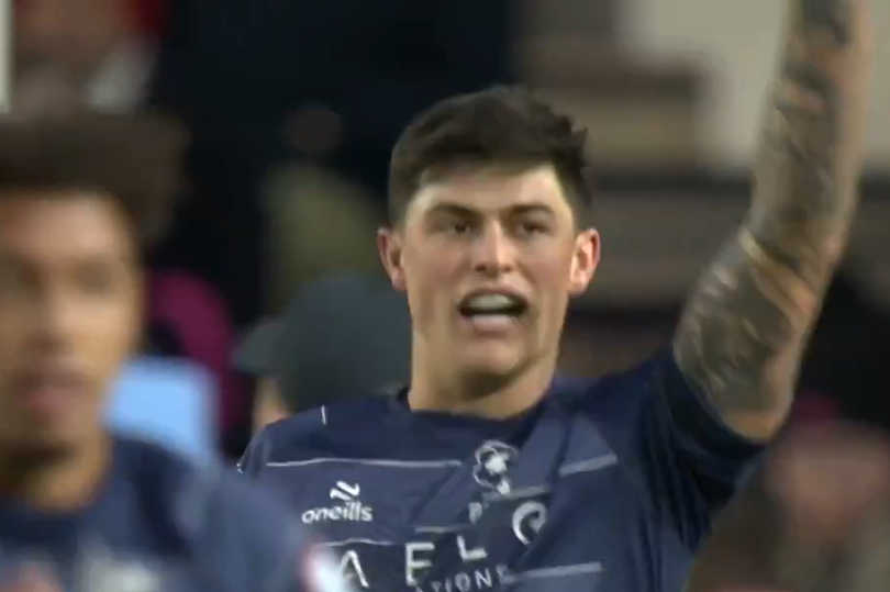 Louis Rees-Zammit blows everyone away with two tries as 'experiment is ...