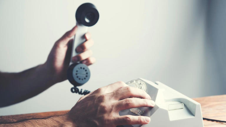 Your landline is on the clock as AT&T targets a 2029 shutdown